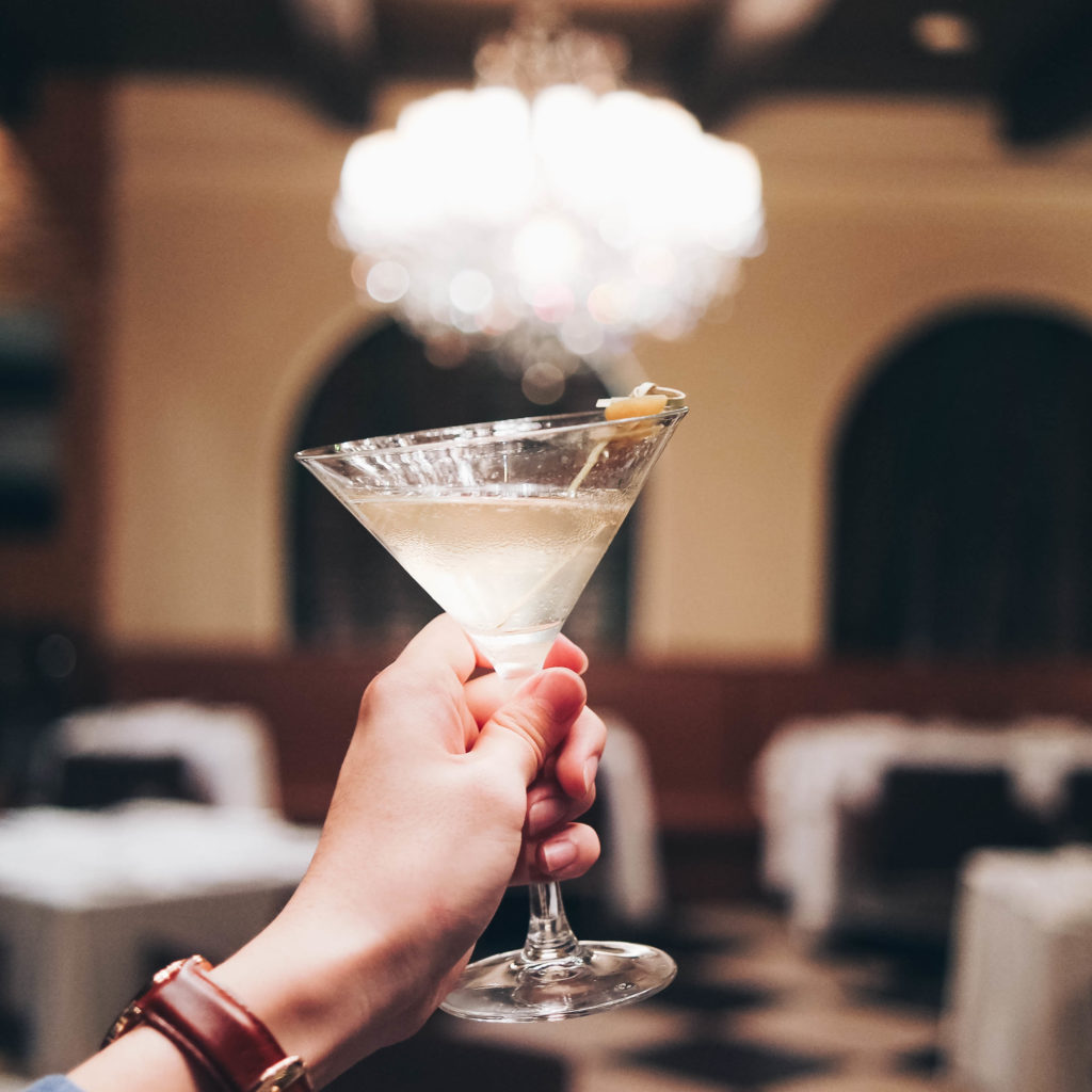 Cheers to 1-for-1 Alcoholic Drink Offers | TheZongHan