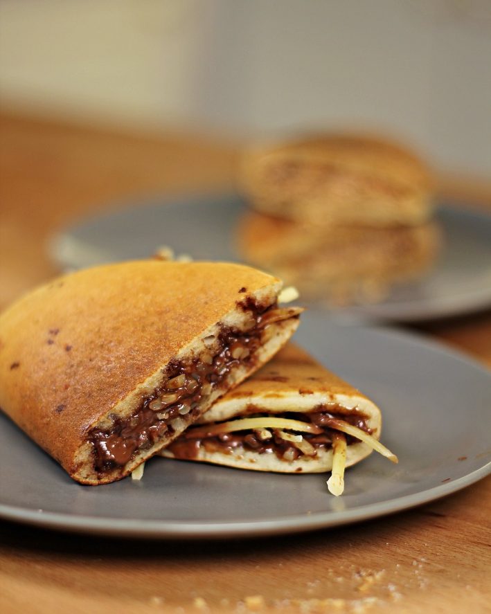 Min Chiang Kueh (面煎粿) / Apam Balik | TheZongHan