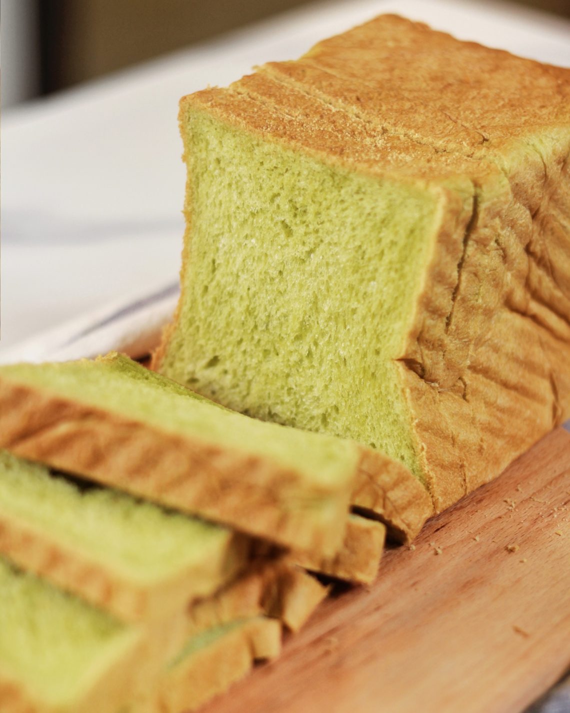 Pandan Bread 班兰吐司 | TheZongHan